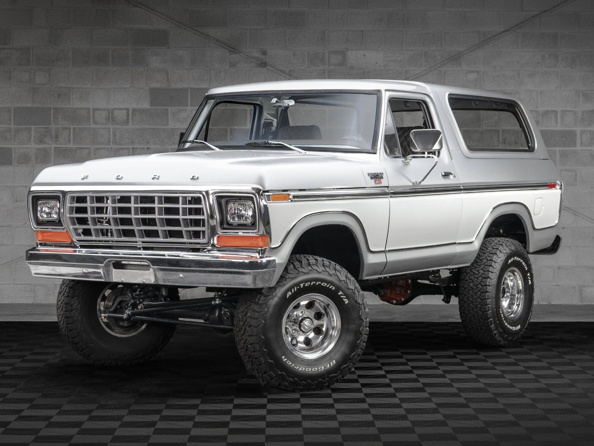 Bronco Restoration | Maxlider Brothers Customs