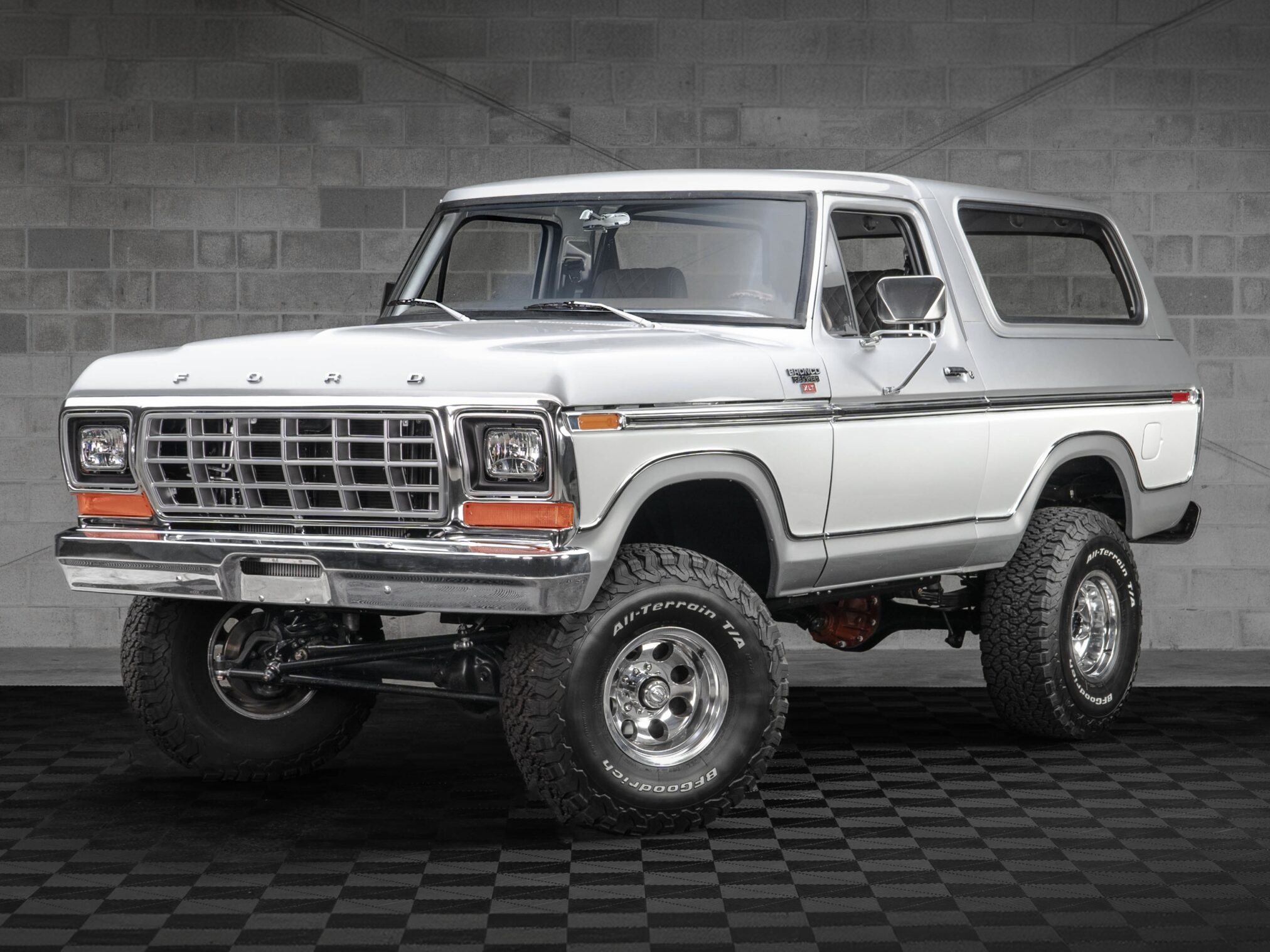 Bronco Restoration | Maxlider Brothers Customs